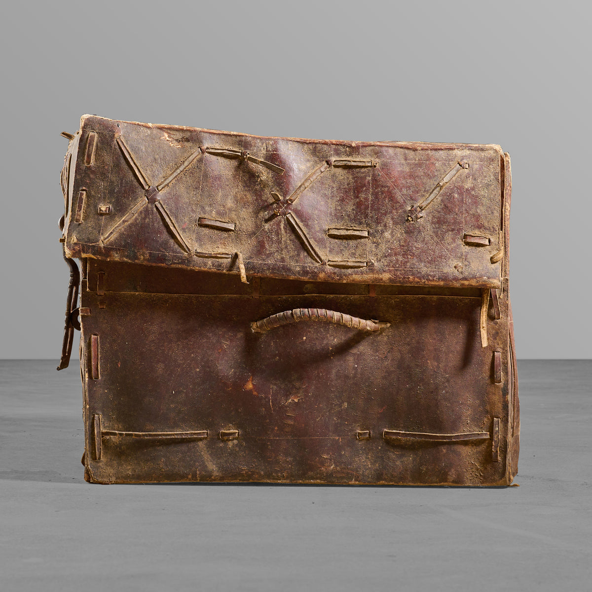 Hide Trunk | Architectural Artifacts, Inc.